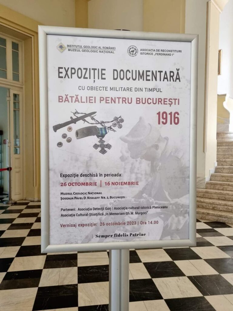 Expoziție. Peste 100 de obiecte militare expuse la Muzeul Geologic ...