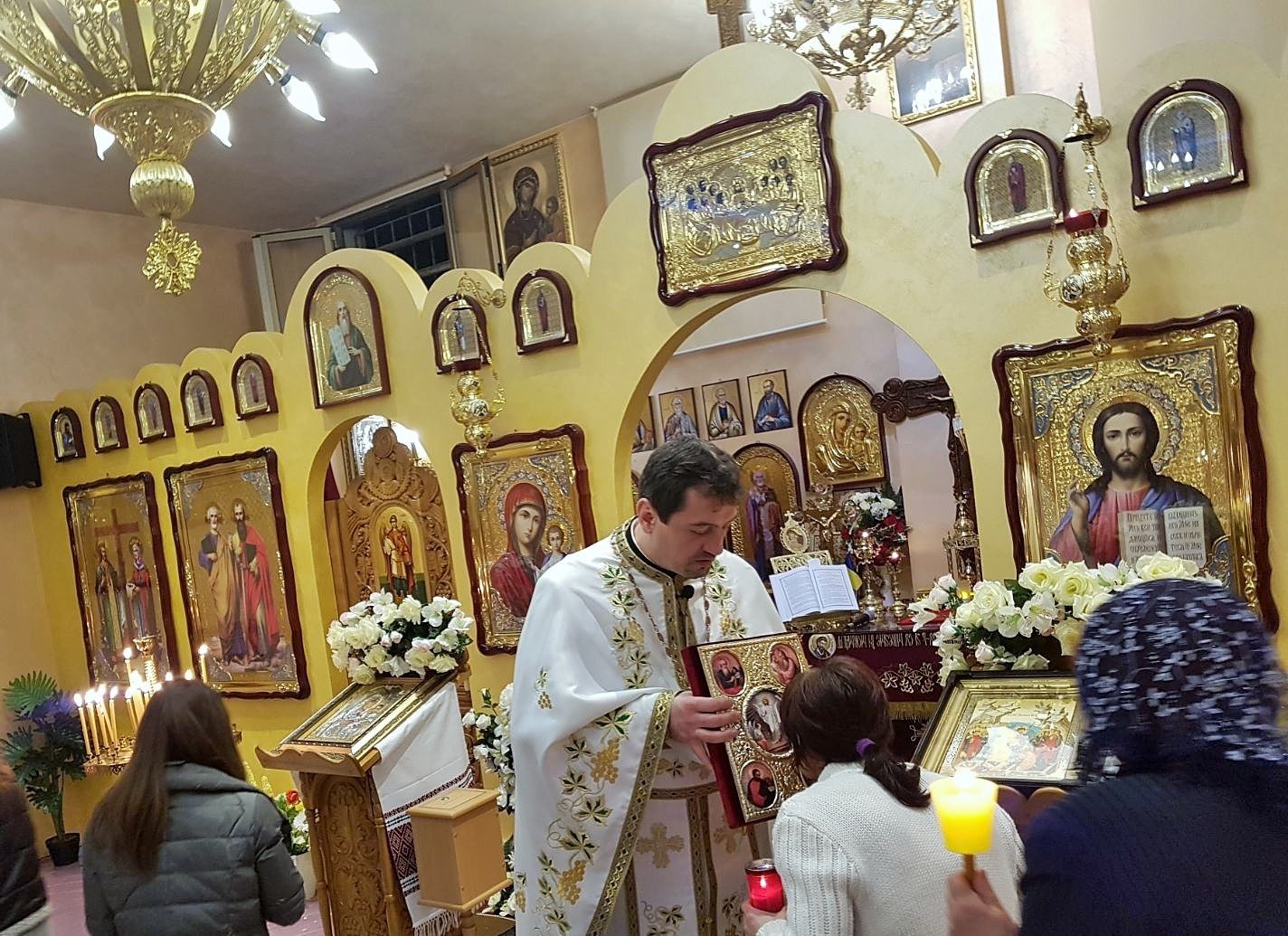 Preot Sorin Croitoru: „Cine face spume la gură atunci când niște copii ...